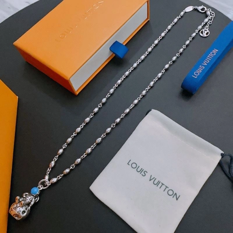 1:1 copy Louis Vuitton Necklaces
