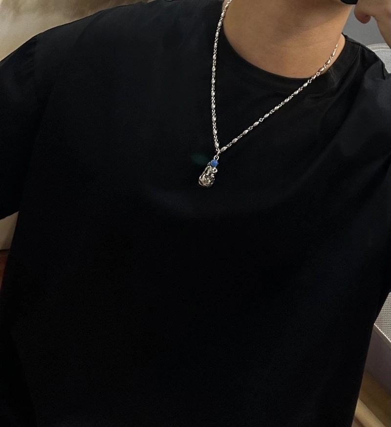 1:1 copy Louis Vuitton Necklaces