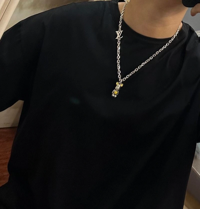 Original Louis Vuitton Necklaces