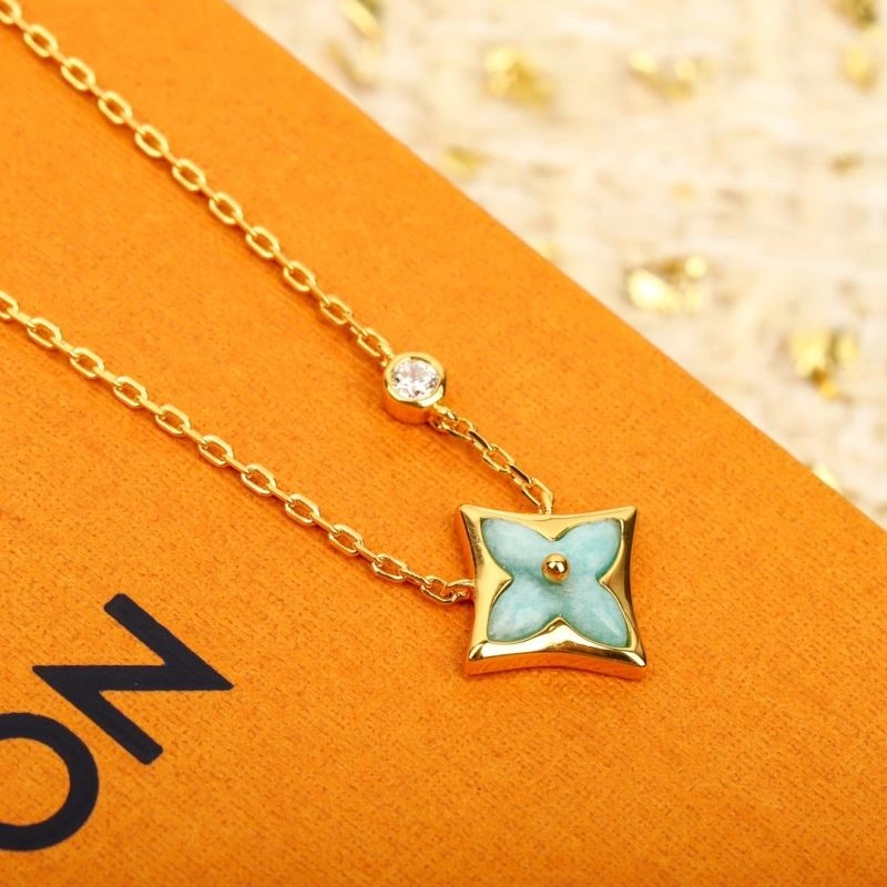 Top mirror Louis Vuitton Necklaces
