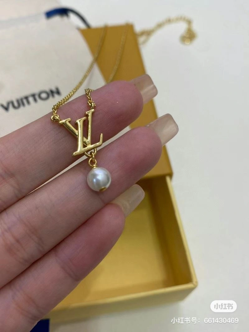 Precise copy Louis Vuitton Necklaces