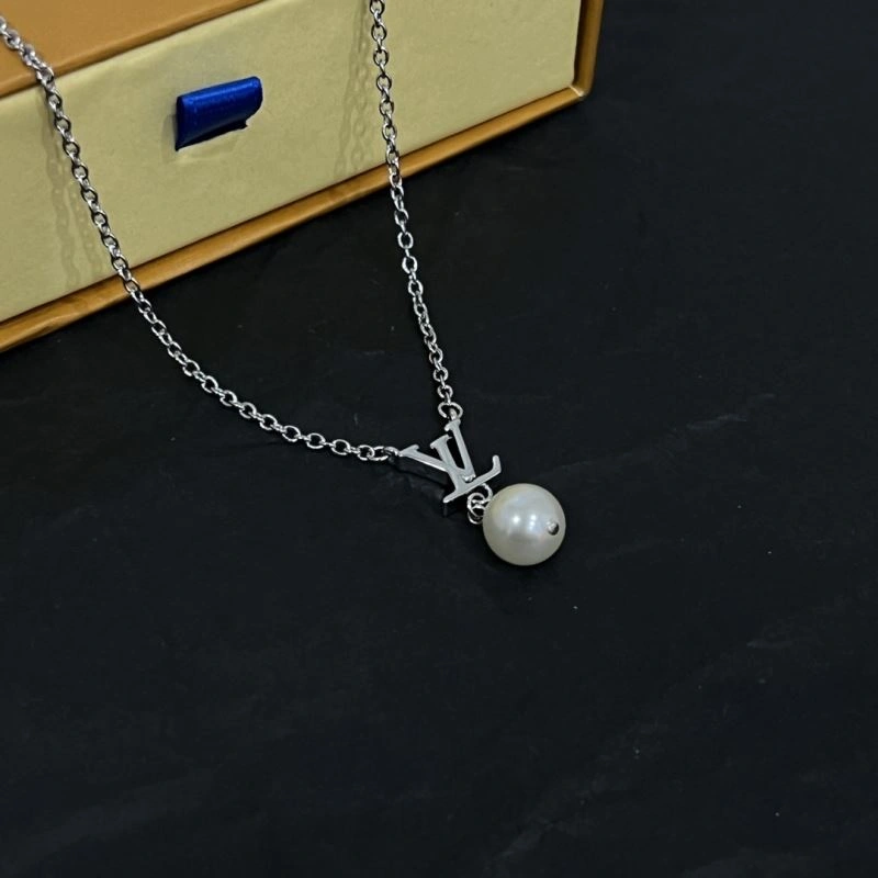 Top match Louis Vuitton Necklaces
