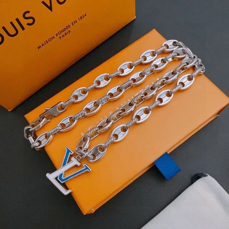 Brand-authenticated Louis Vuitton Necklaces