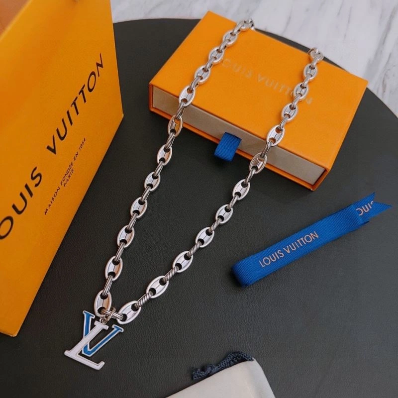 Brand-authenticated Louis Vuitton Necklaces