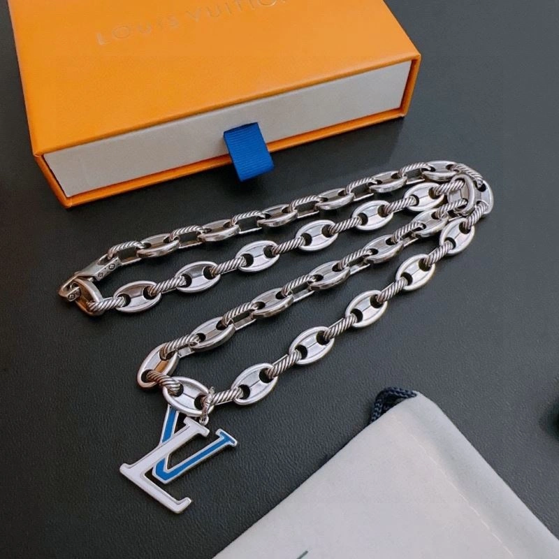 Brand-authenticated Louis Vuitton Necklaces