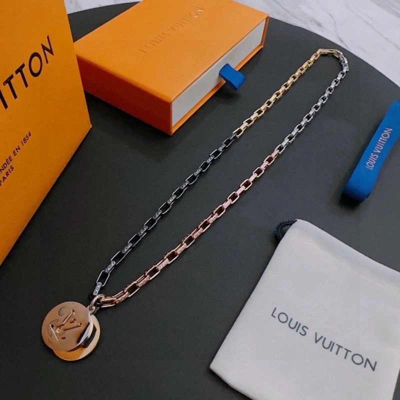 Mirror quality Louis Vuitton Necklaces