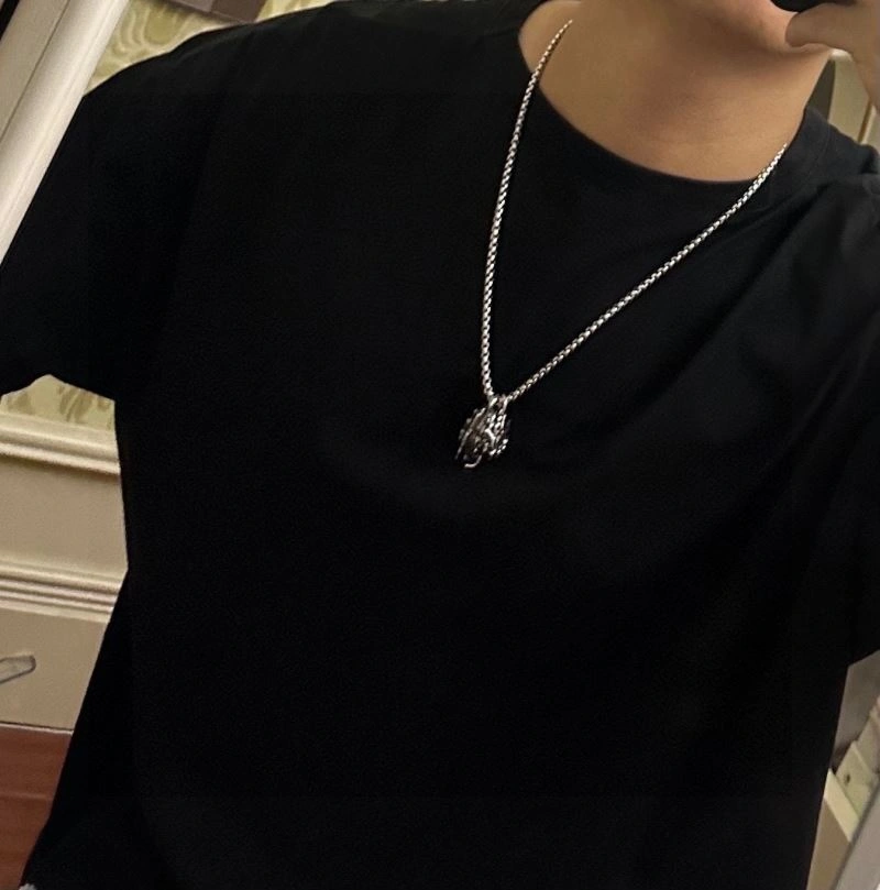 Inexpensive Louis Vuitton Necklaces