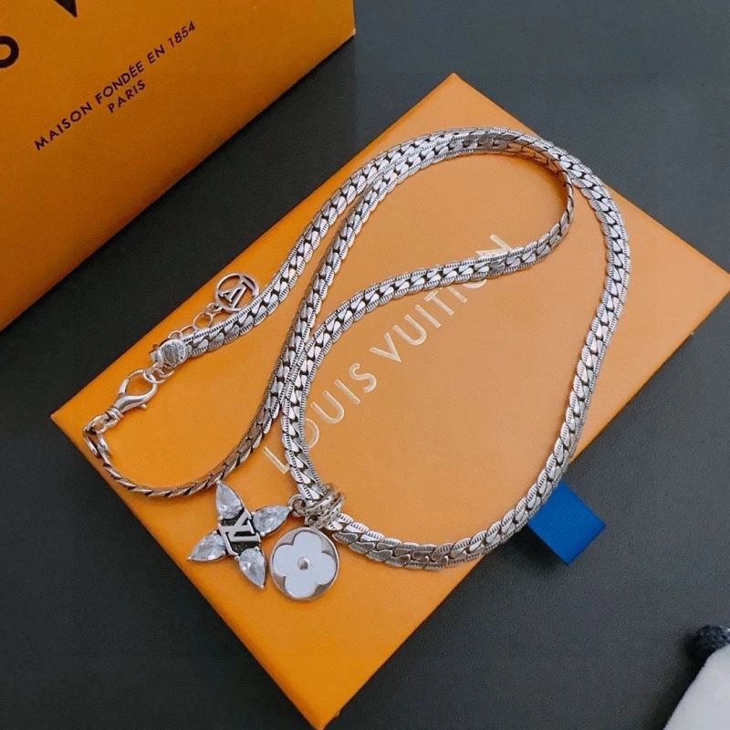 Brand-authenticated Louis Vuitton Necklaces