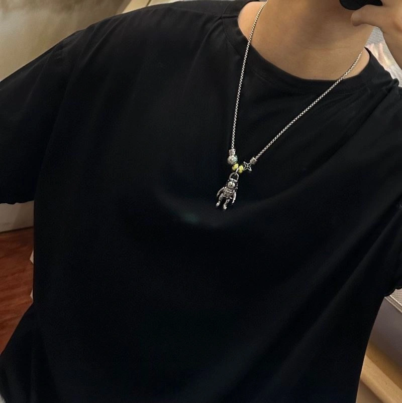 Official Louis Vuitton Necklaces