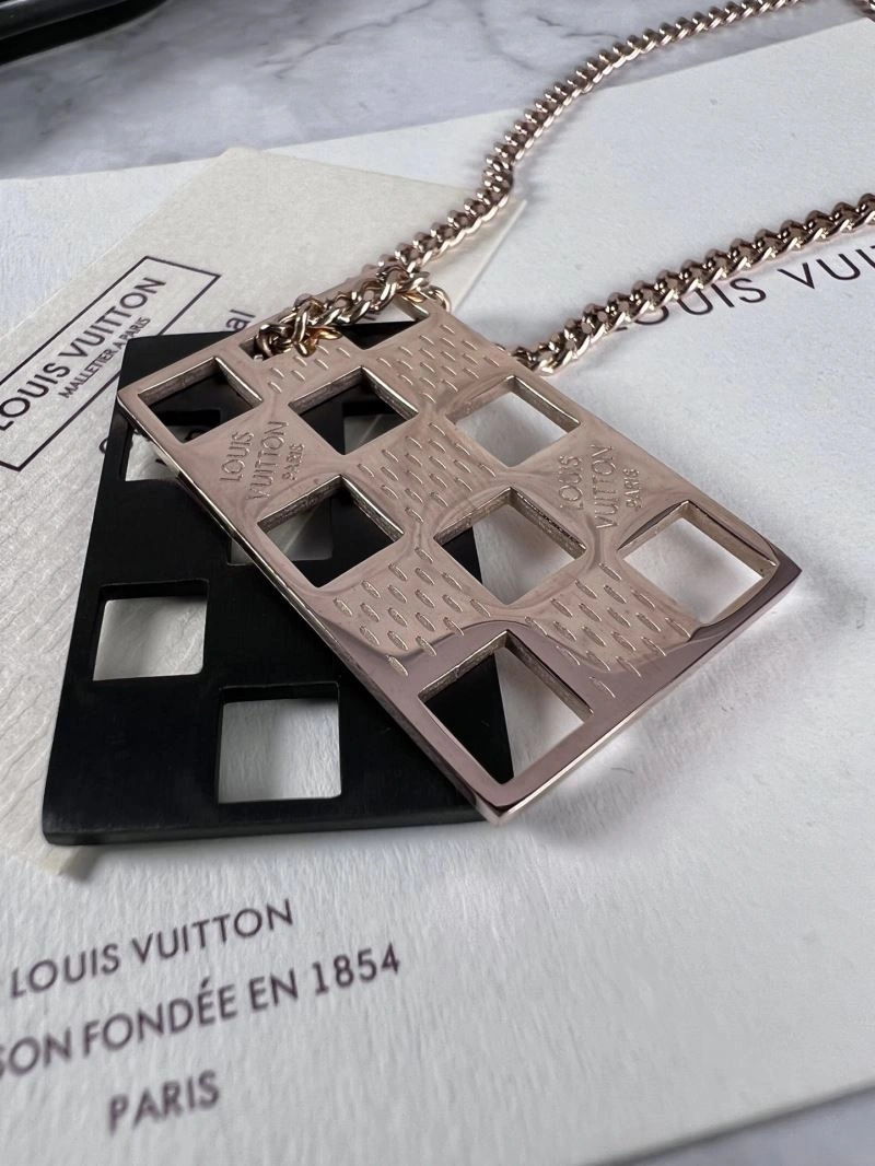 Factory-made Louis Vuitton Necklaces