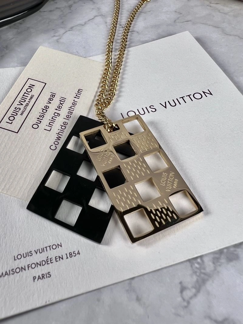 Factory-made Louis Vuitton Necklaces