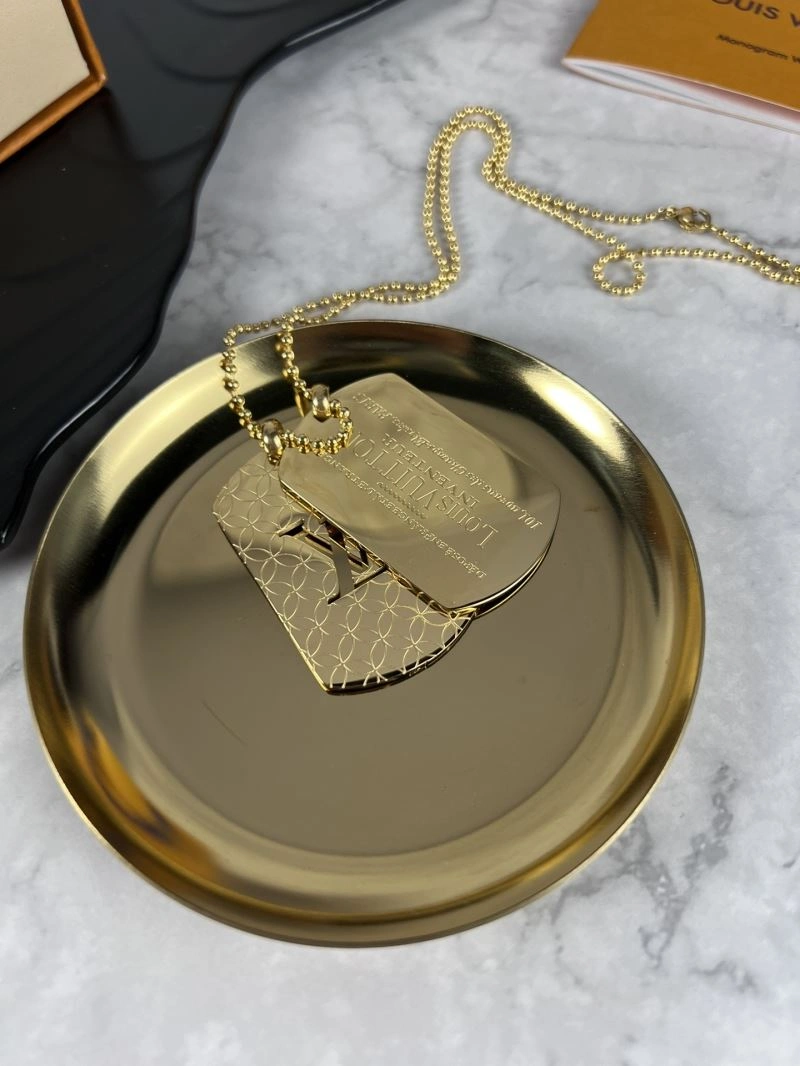 High fidelity Louis Vuitton Necklaces