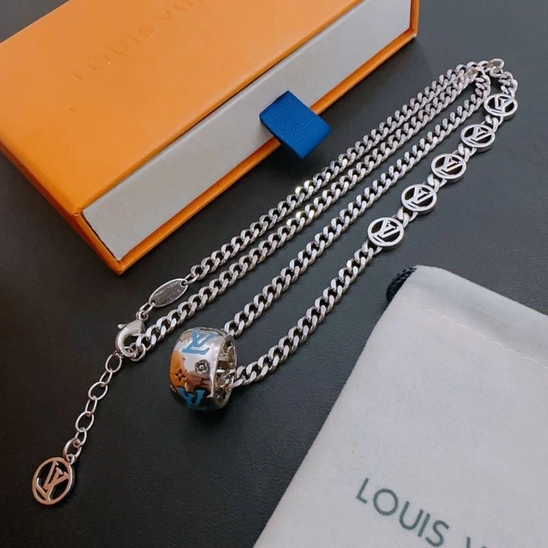 Official Louis Vuitton Necklaces