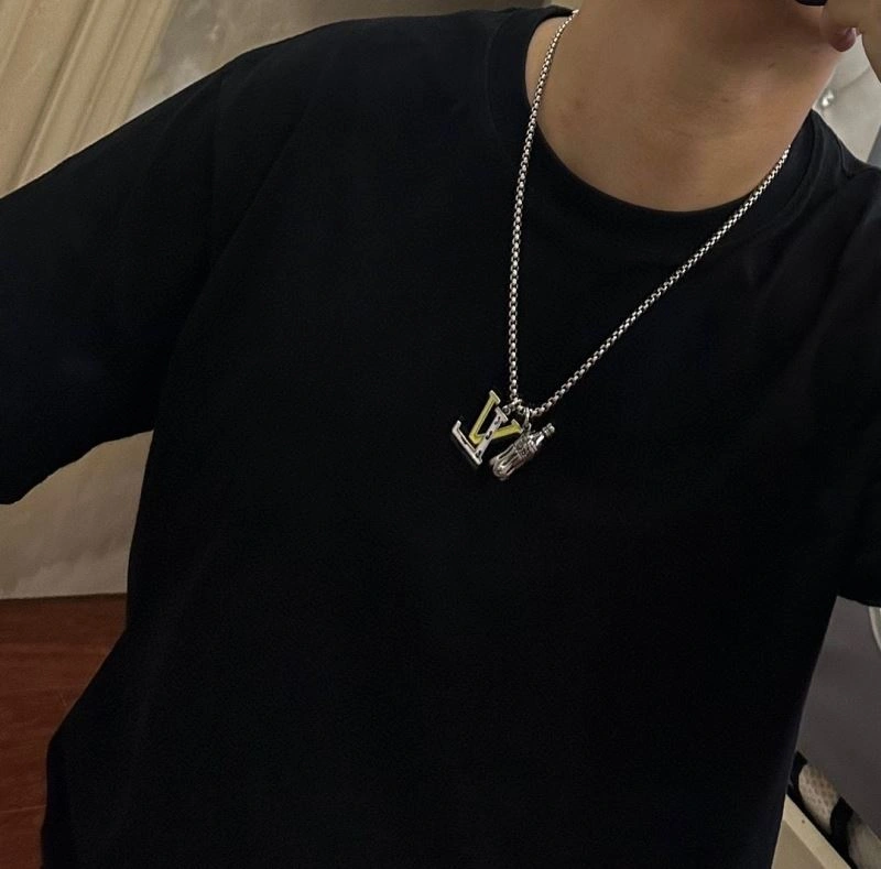 Affordable Louis Vuitton Necklaces