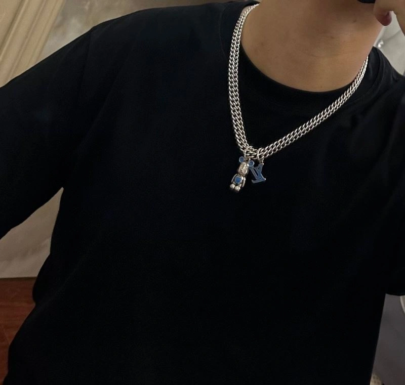 Low-cost Louis Vuitton Necklaces