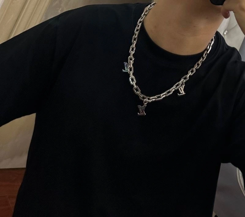 Affordable Louis Vuitton Necklaces