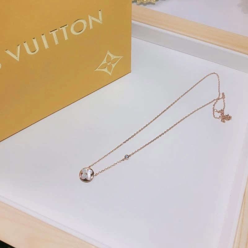 Inexpensive Louis Vuitton Necklaces