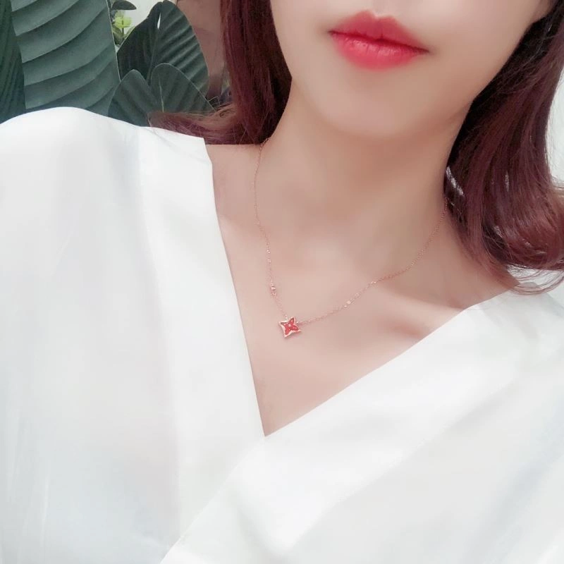 Value-priced Louis Vuitton Necklaces