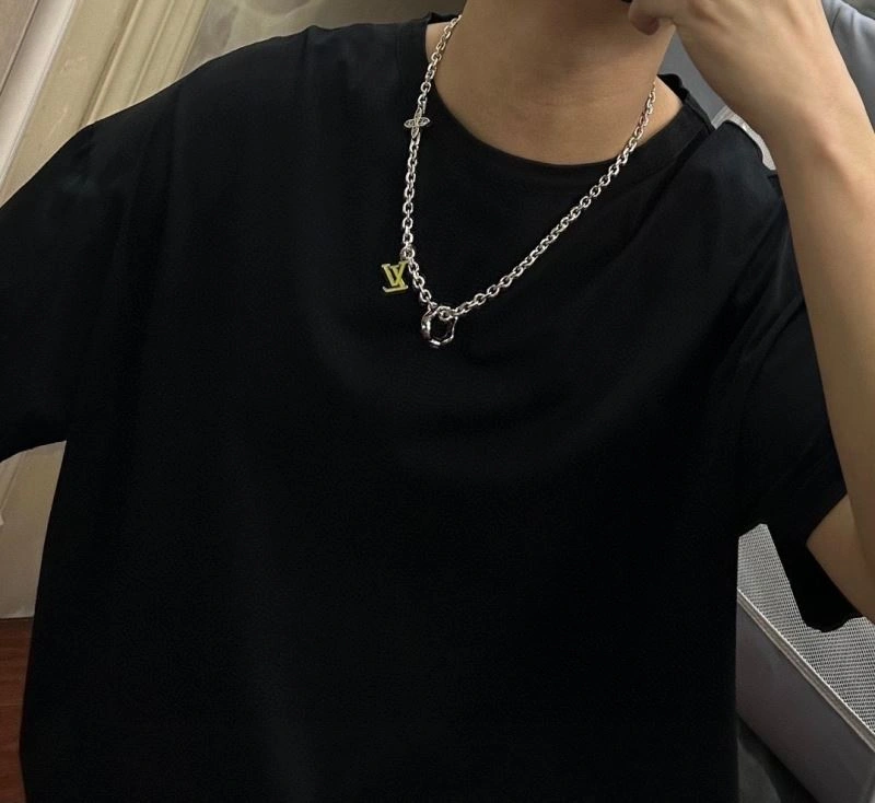 Exact replica Louis Vuitton Necklaces