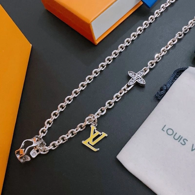 Exact replica Louis Vuitton Necklaces