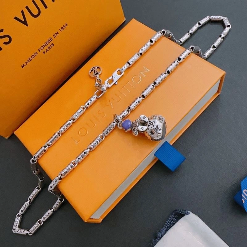 Brand-original Louis Vuitton Necklaces