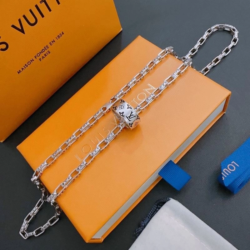 Original Louis Vuitton Necklaces