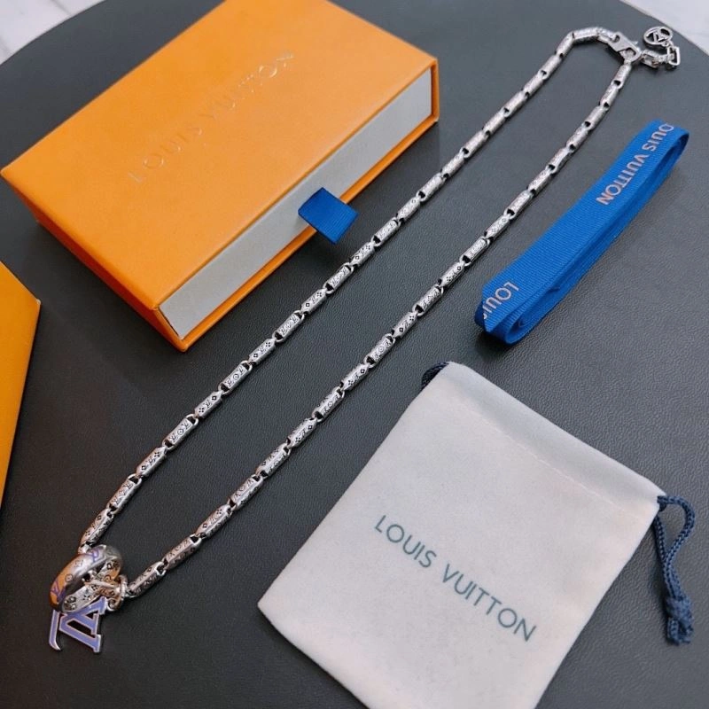 Inexpensive Louis Vuitton Necklaces