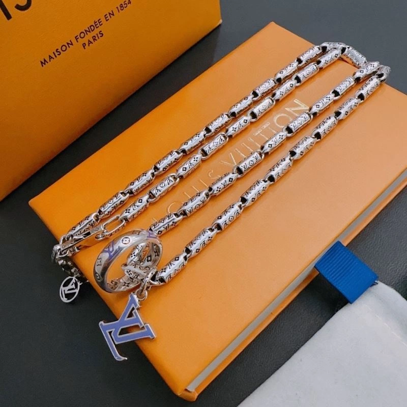 Inexpensive Louis Vuitton Necklaces