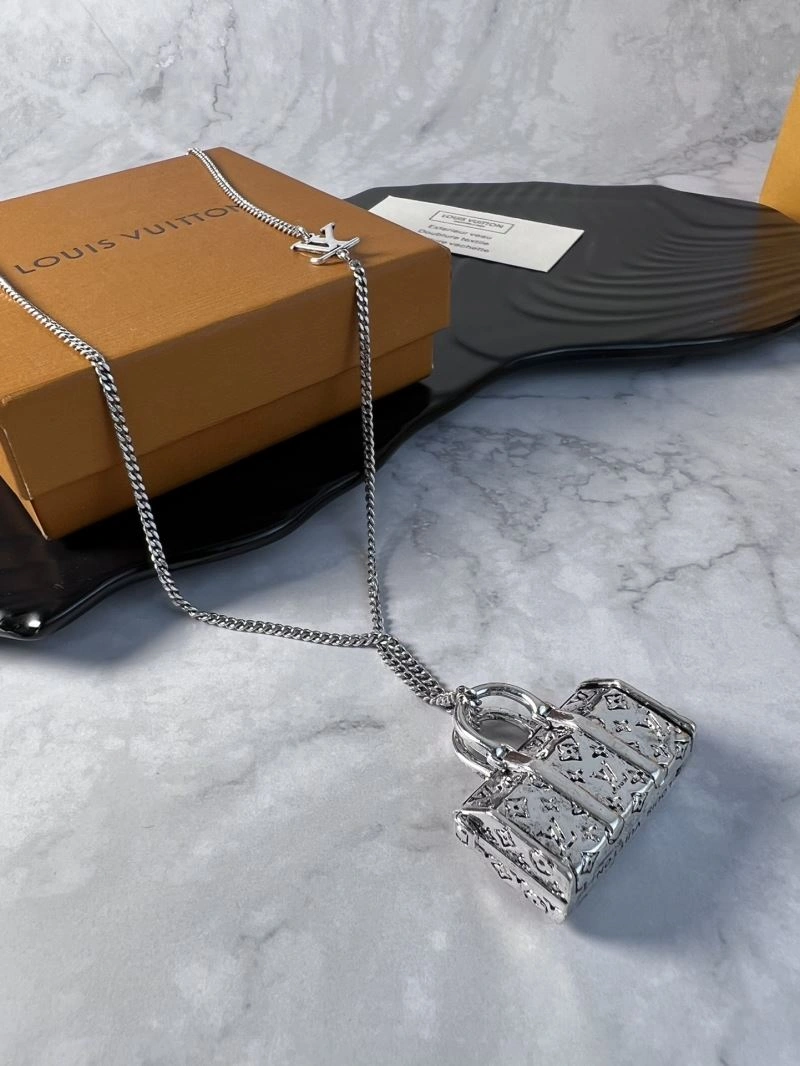 Legit Louis Vuitton Necklaces