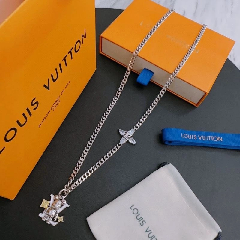 Reasonably priced Louis Vuitton Necklaces