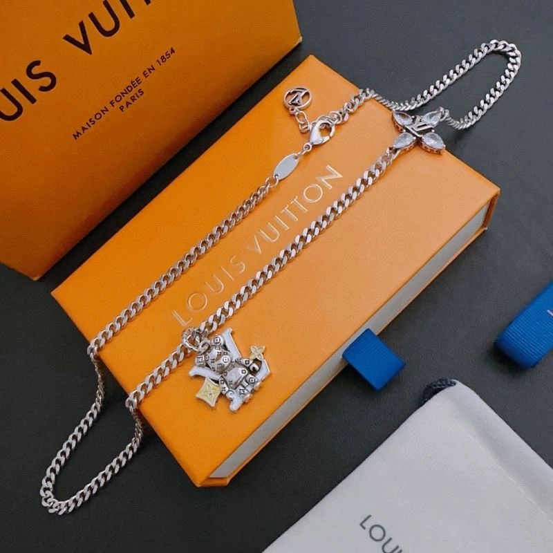 Reasonably priced Louis Vuitton Necklaces