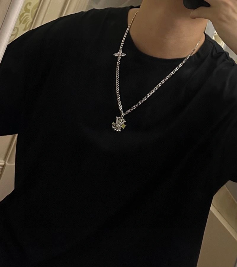 Reasonably priced Louis Vuitton Necklaces