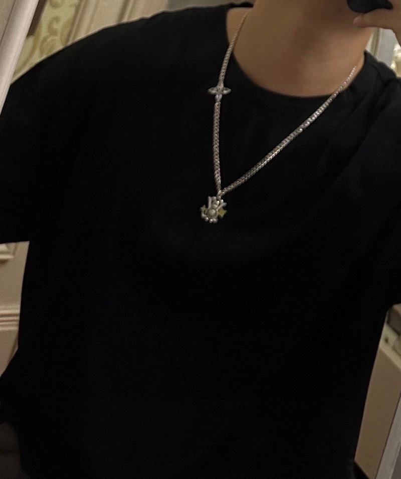 Reasonably priced Louis Vuitton Necklaces