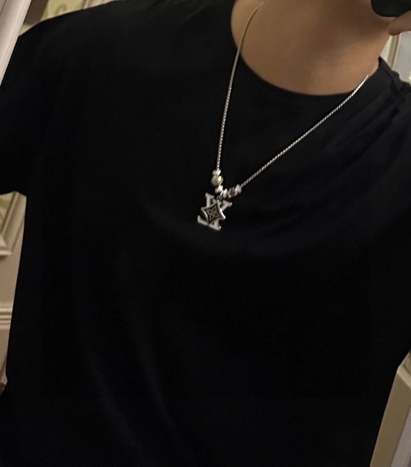 Original Louis Vuitton Necklaces