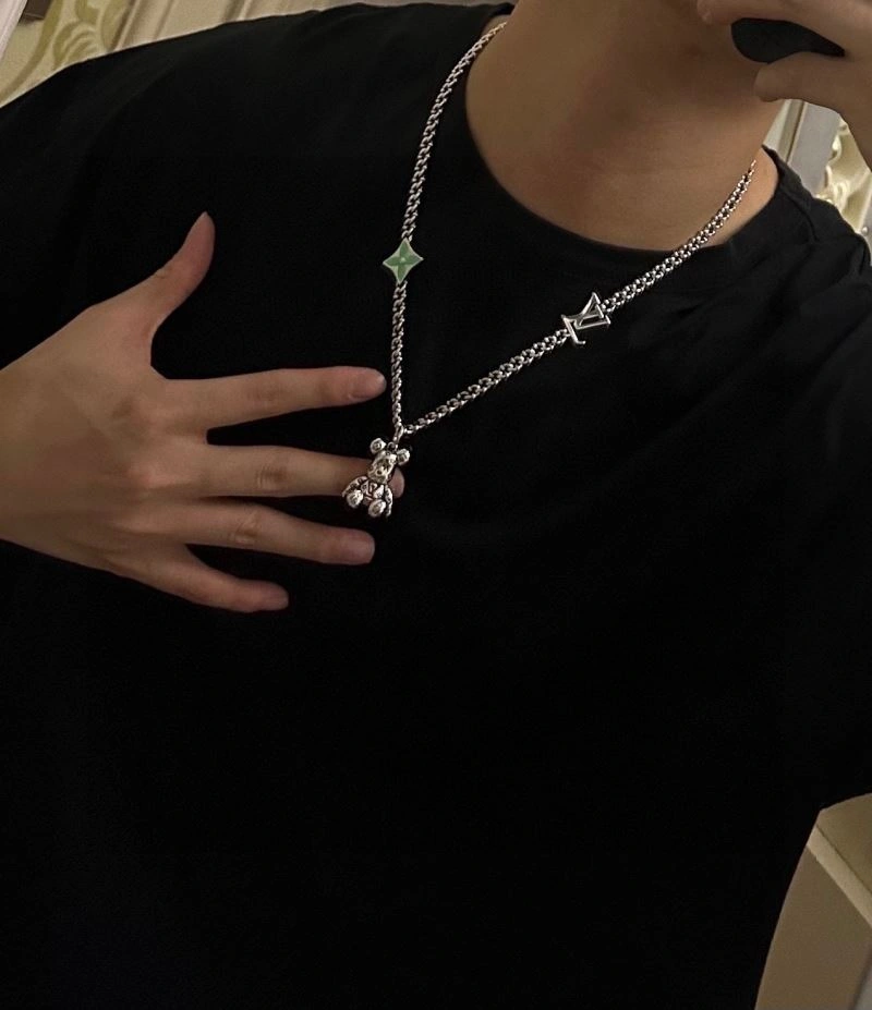 Real Louis Vuitton Necklaces