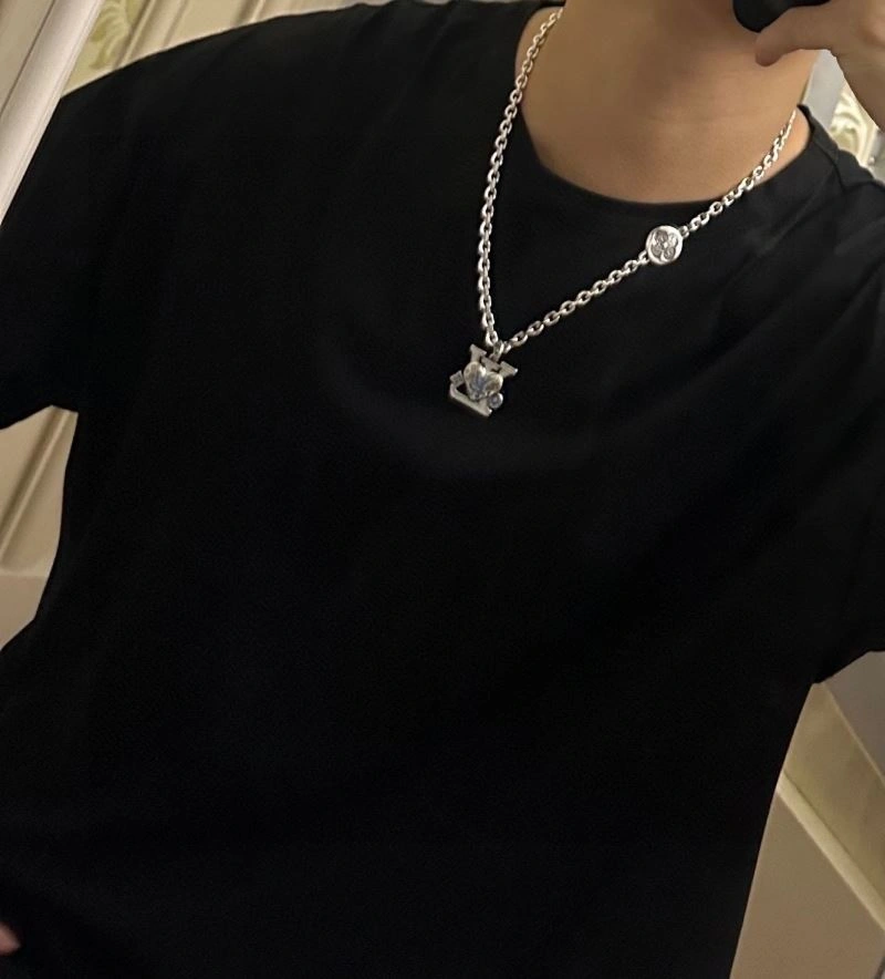Original Louis Vuitton Necklaces