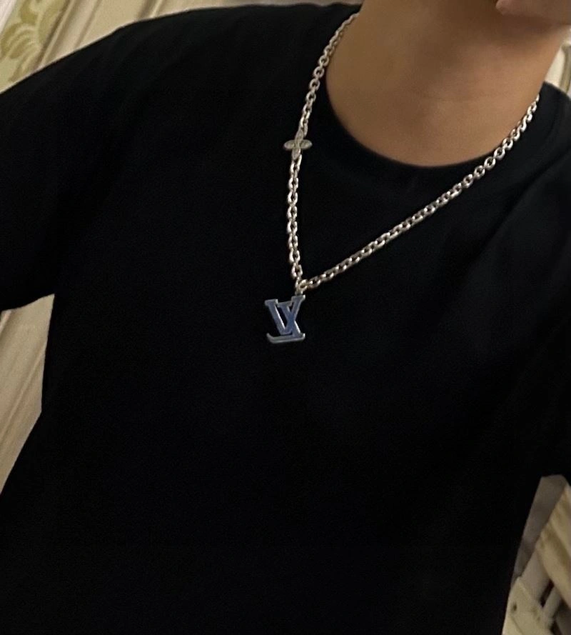 Precise copy Louis Vuitton Necklaces