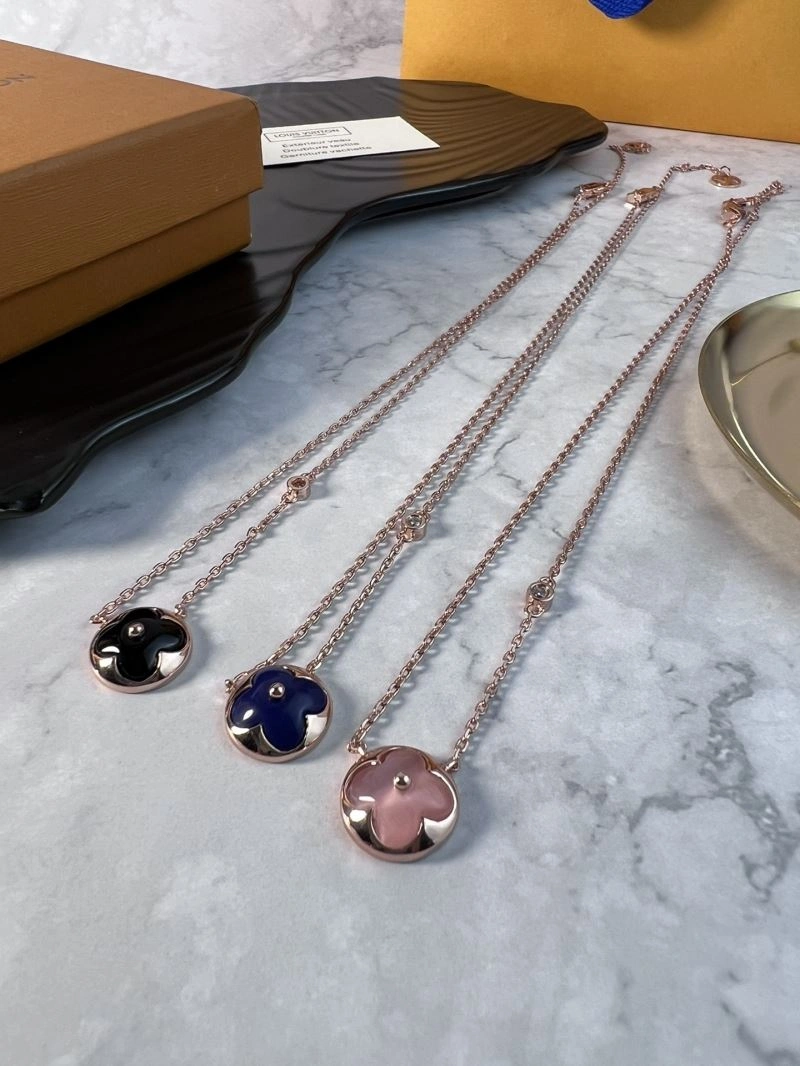 Value-priced Louis Vuitton Necklaces