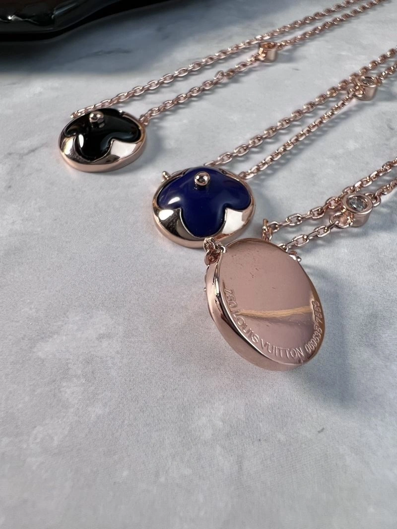 Value-priced Louis Vuitton Necklaces