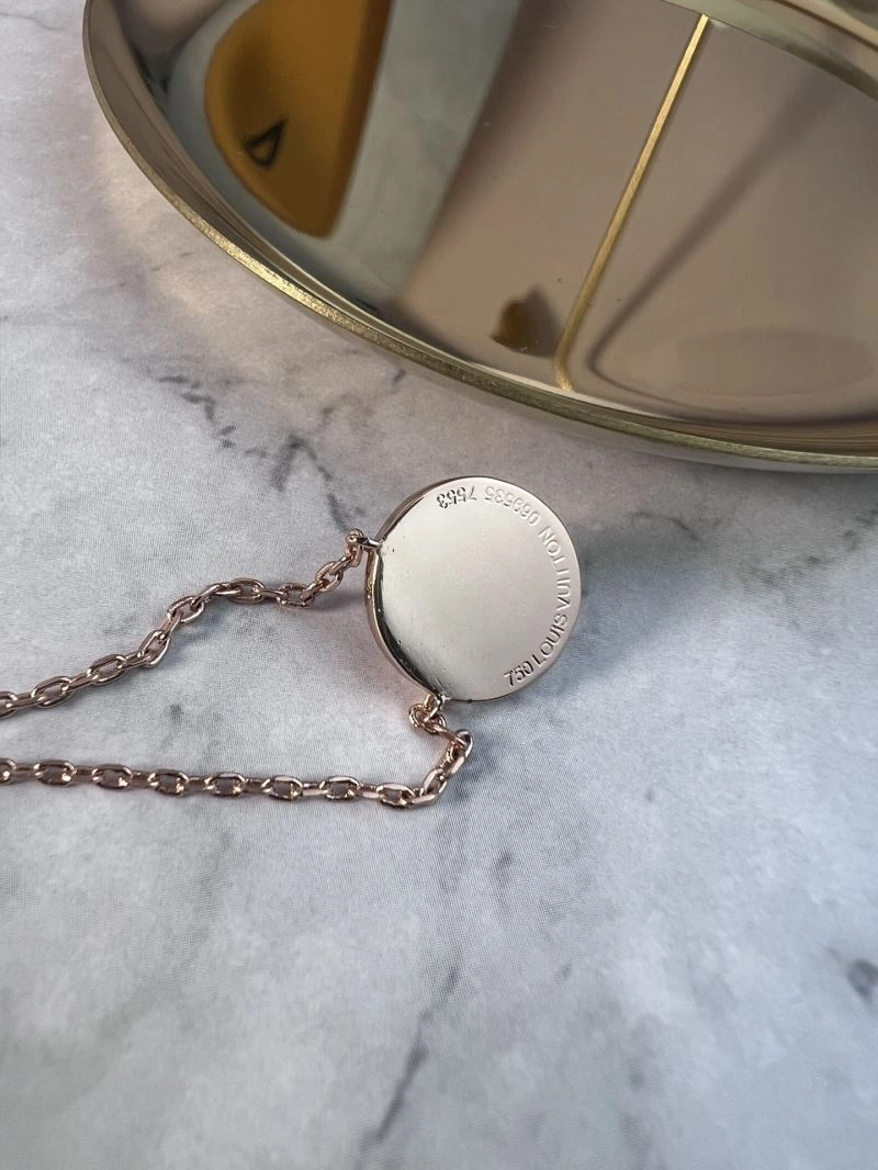 Value-priced Louis Vuitton Necklaces