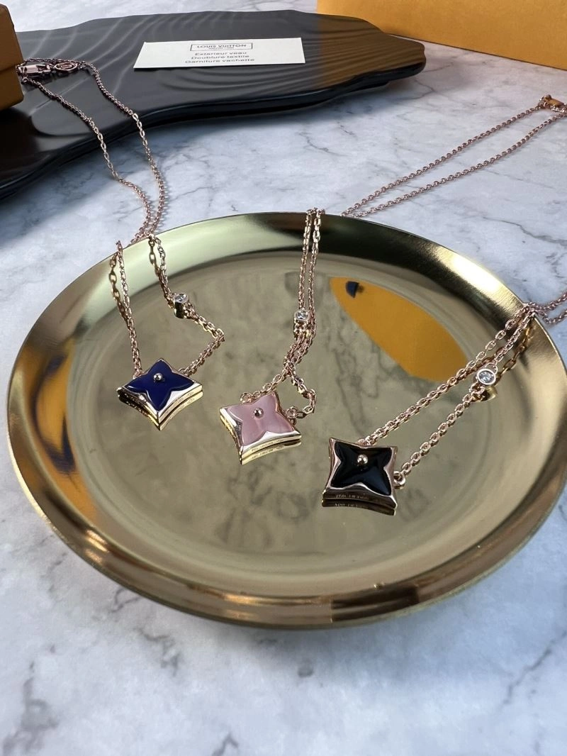 Discounted Louis Vuitton Necklaces
