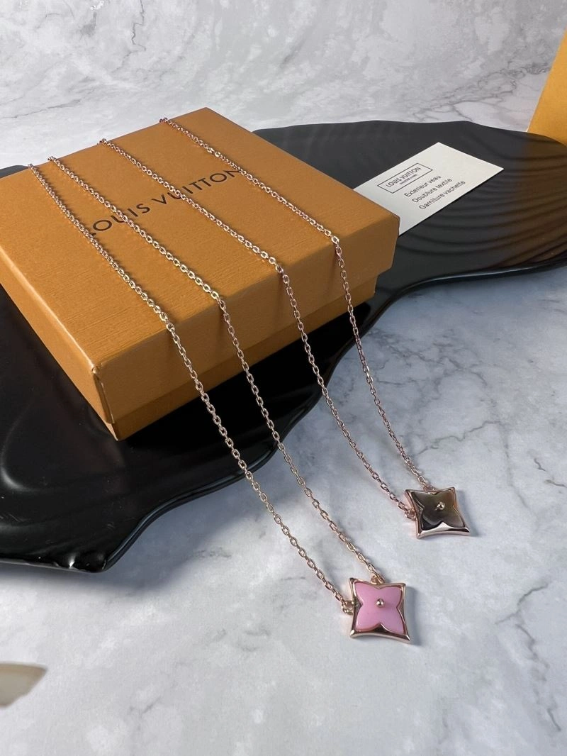 Inexpensive Louis Vuitton Necklaces