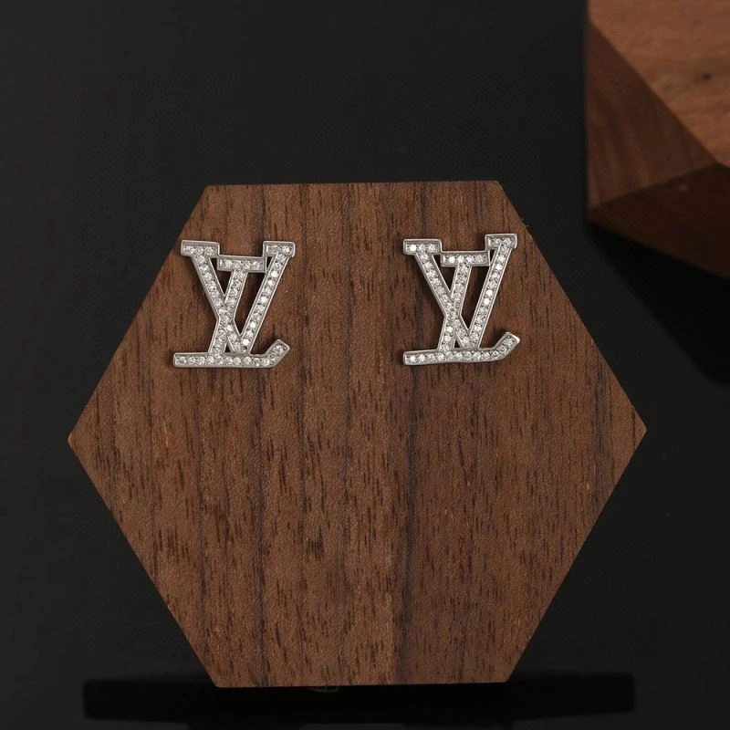 Affordable Louis Vuitton Necklaces