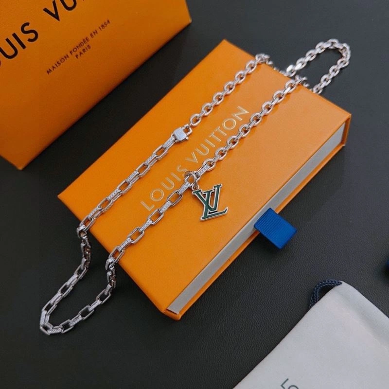 Cut-rate Louis Vuitton Necklaces