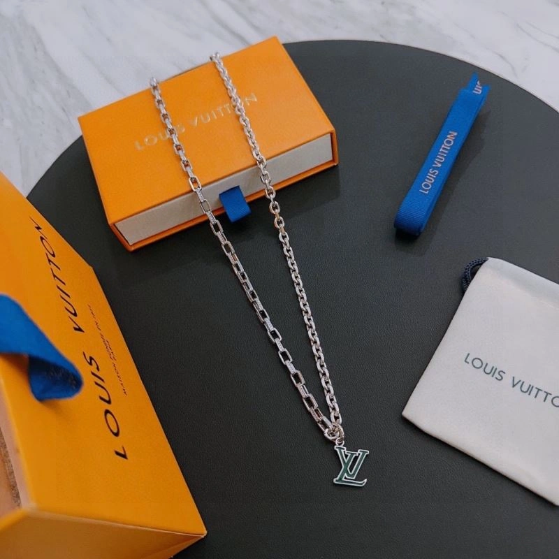 Cut-rate Louis Vuitton Necklaces