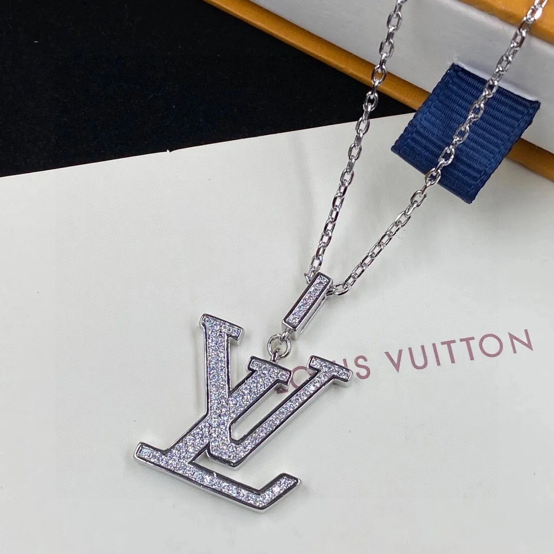 Exact replica Louis Vuitton Necklaces