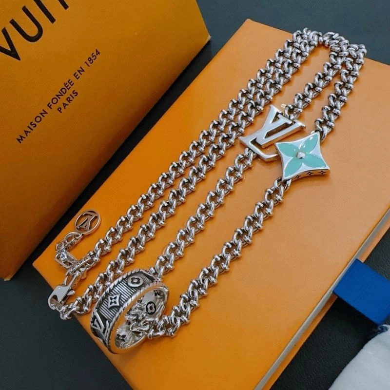 Inexpensive Louis Vuitton Necklaces