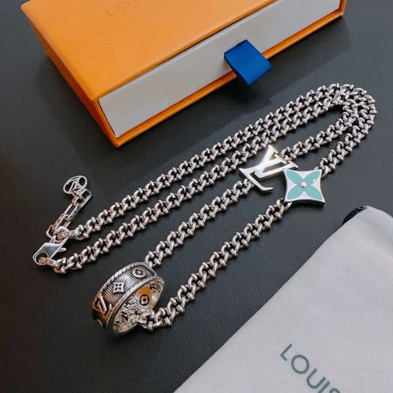 Inexpensive Louis Vuitton Necklaces