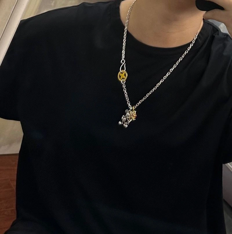 Discounted Louis Vuitton Necklaces