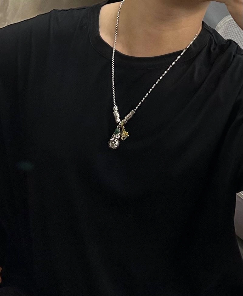 Perfect replica Louis Vuitton Necklaces